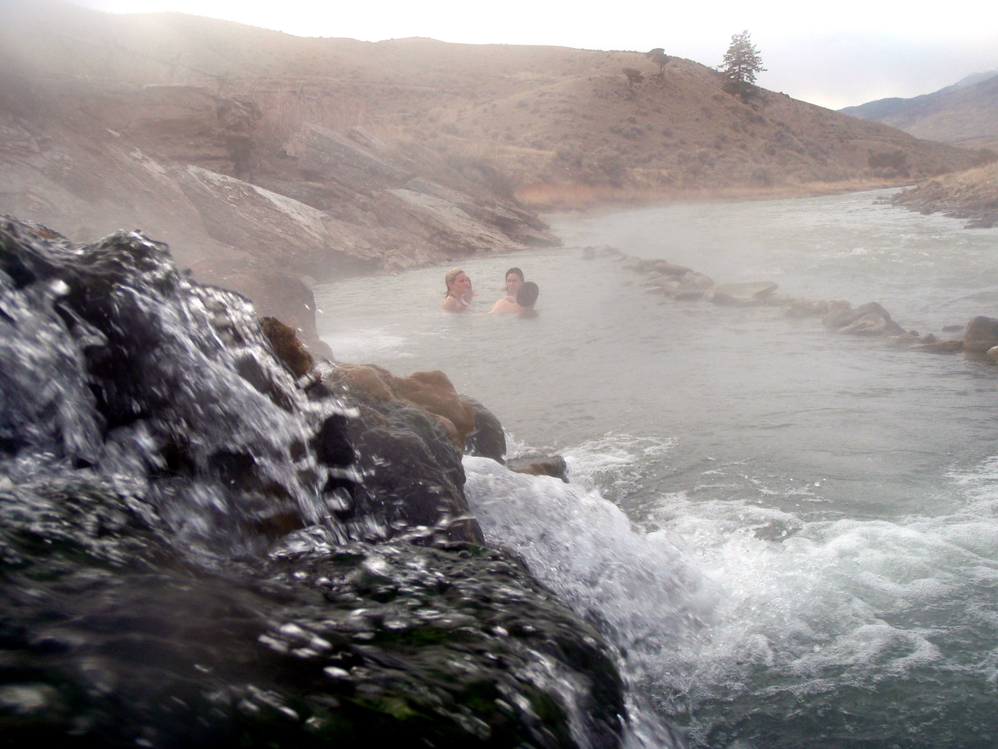 Boiling River - Hot Springs and Swim near North Entrance, Yellowstone ...