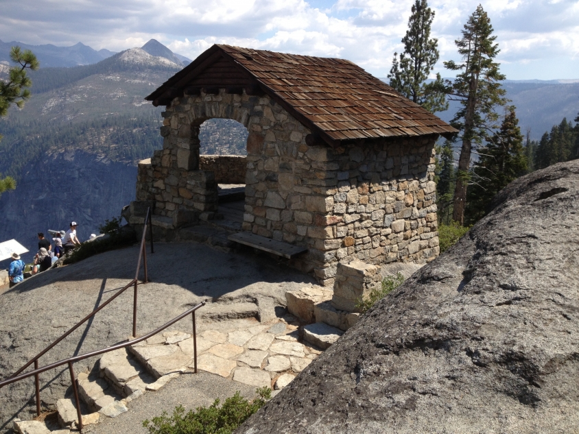 Glacier Point - Hike near Yosemite National Park - Free Arenas