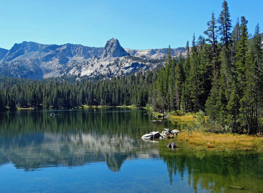 Crystal Lake - Camp and Hike near Mammoth Lakes, California - Free Arenas