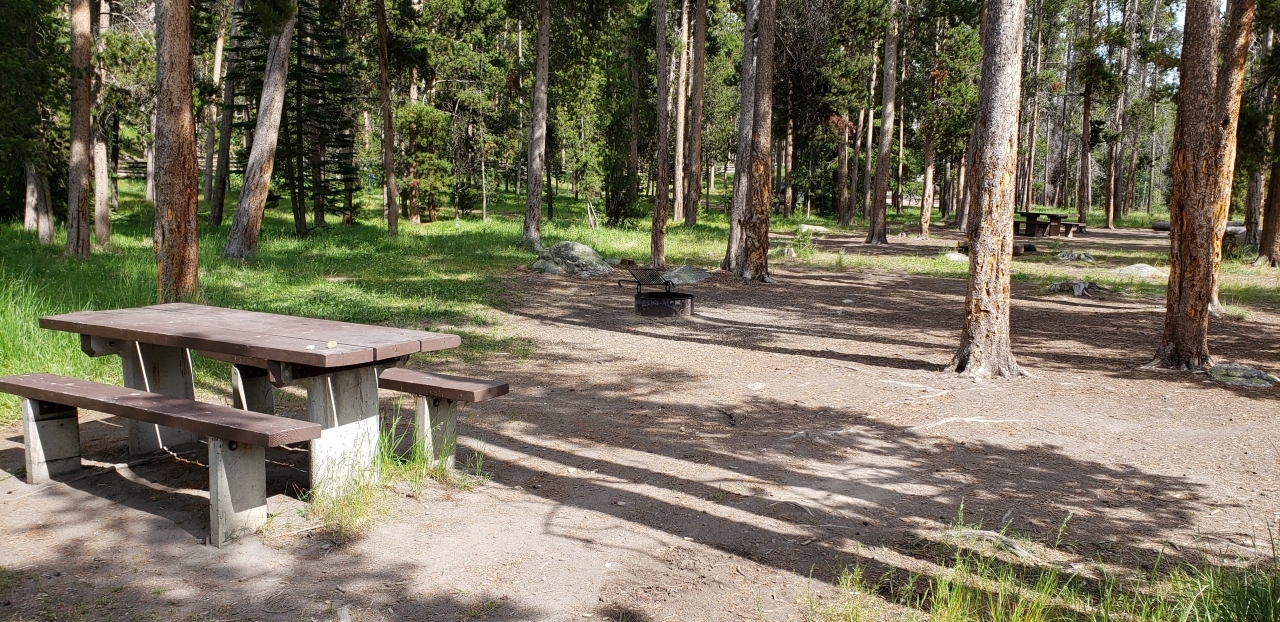 Pintler Lake Campground and Picnic Area - Camp, Canoe, Kayak, and Swim ...