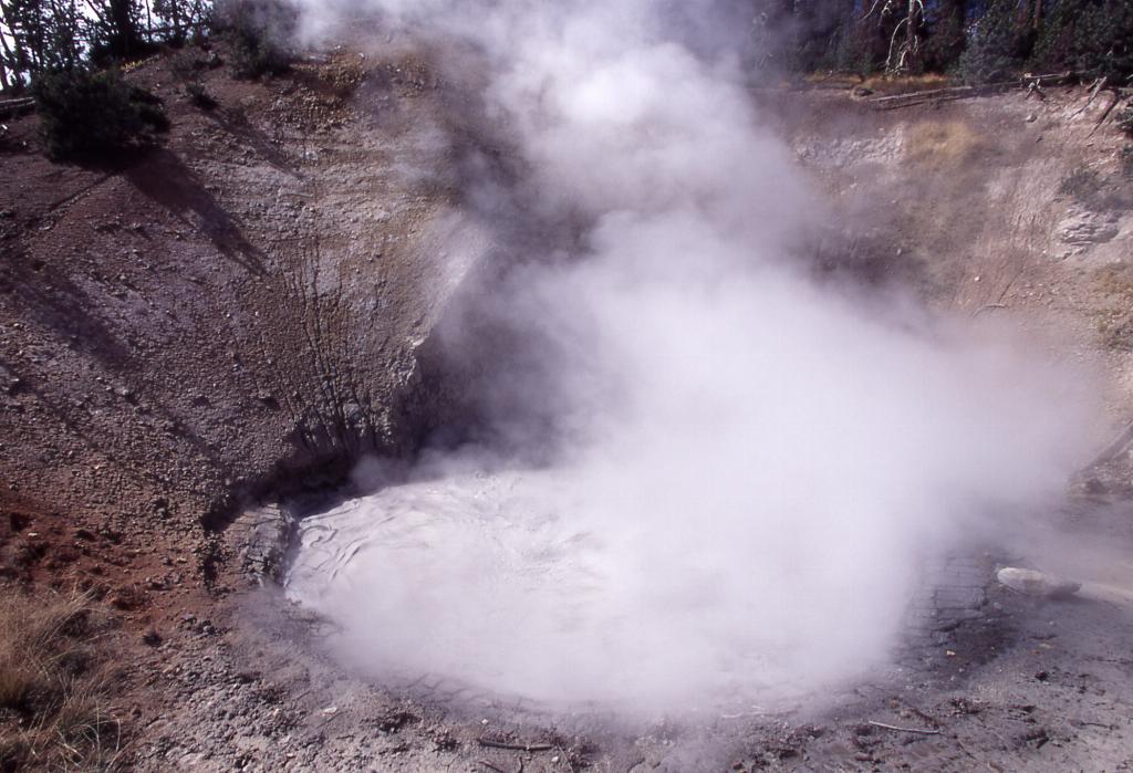Mud Volcano - Hike near Lake Village, Yellowstone National Park - Free ...